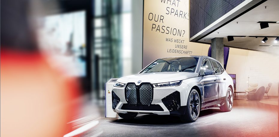 BMW iX Flow Featuring E Ink Archive - Designers Digest